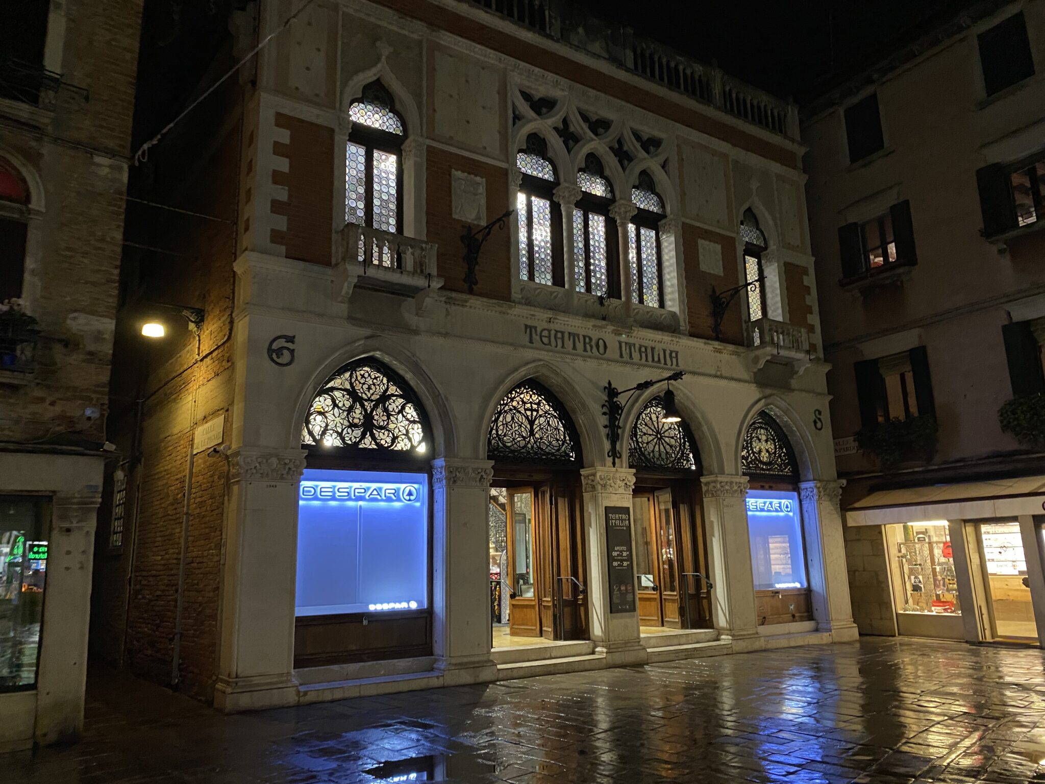 Venice（ベネチア）のオススメスーパー2選！「Despar Teatro Italia」＆「coop」 - 旅時々ワイン