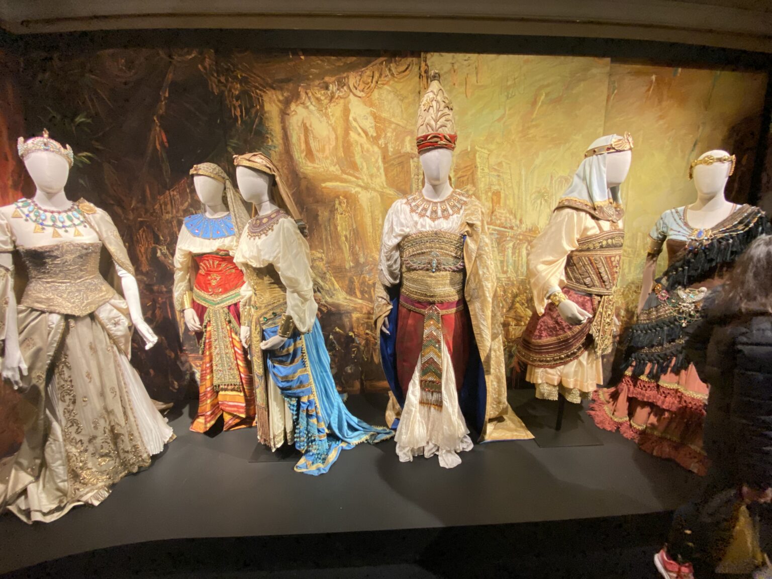 イタリア最高峰の劇場「Teatro alla Scala（スカラ座）」を見学してきたよ！ - 旅時々ワイン