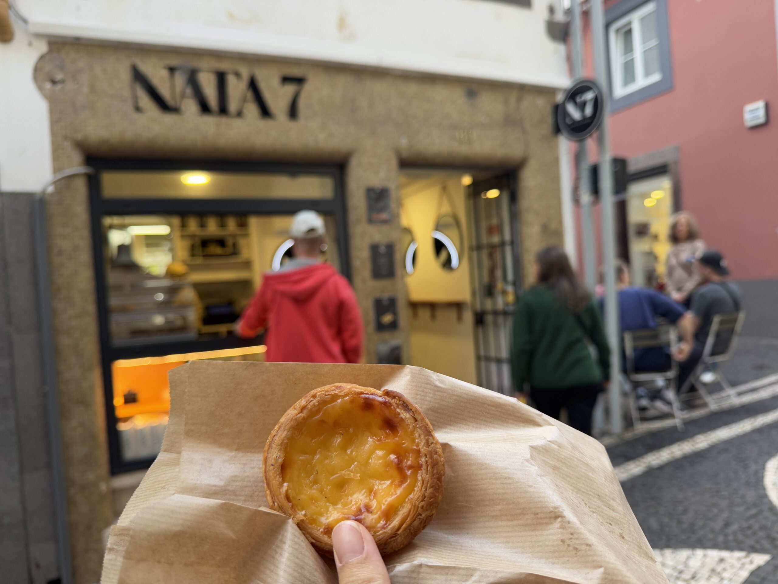 マデイラ島一人気のエッグタルト店「NATA 7」in Funchal - 旅時々ワイン